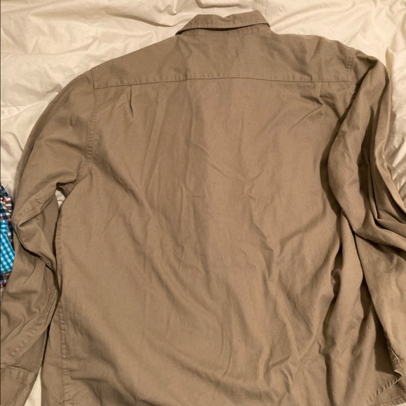 Wrangler | Shirts | Wrangler Tan Button Down | Poshmark